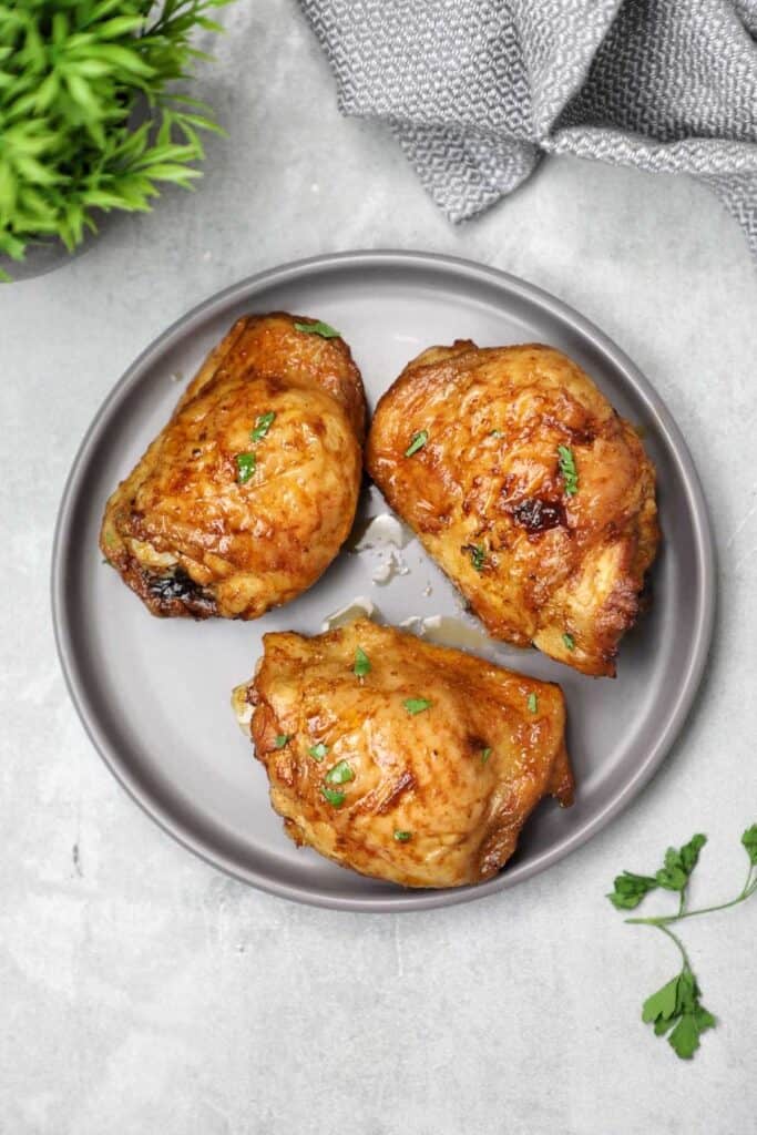Pan Fried Chicken Thighs Recipe - Chicken Vibes